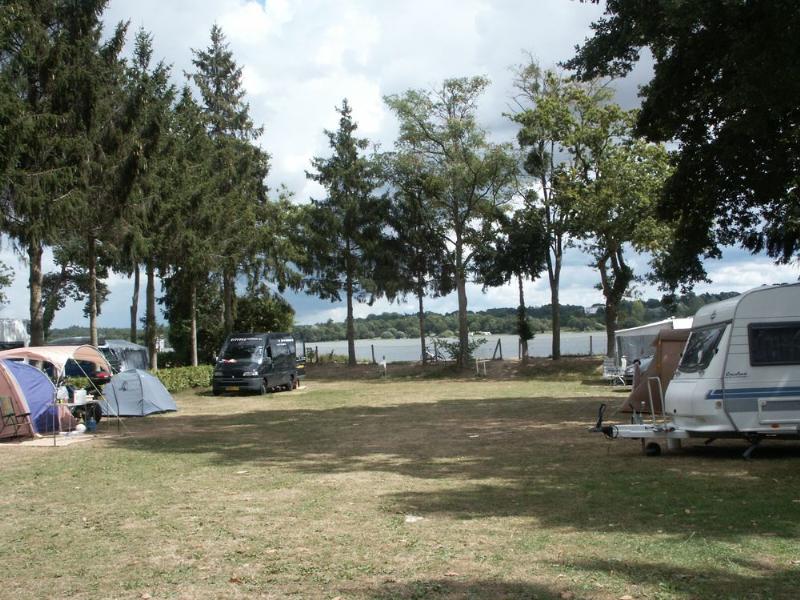 Camping Du Lac Au Duc | Réservez dès maintenant en ligne
