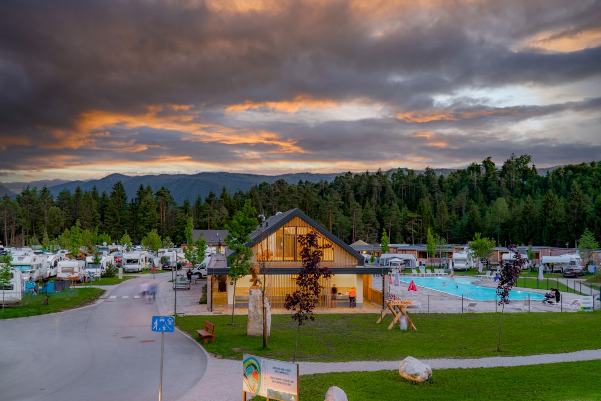 River Camping Bled | Campingplatz jetzt günstig online buchen!