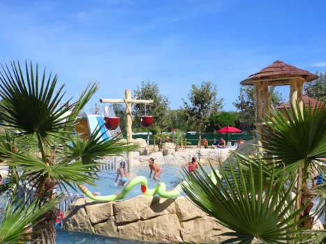 Camping Perpignan bord de mer - Camping Perpignan Parc aquatique ...