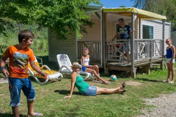 Capfun - Camping La Pergola – Marigny - Jura | Camping Direct