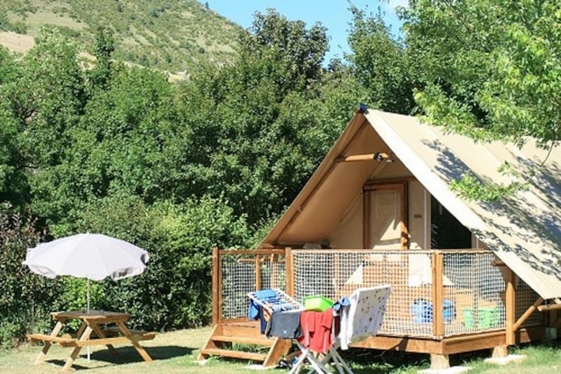 Camping La Cascade | Book your campsite online now!
